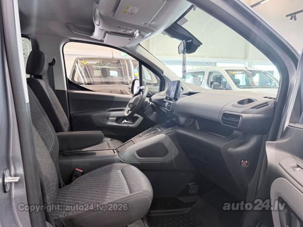 Pelēks Peugeot Rifter 2026 Tallina, ar dzinēja tilpumu 1.50 L un nobraukumu 0 tūkst. km par 30990 €, foto 10 vietnē AUTOMOTO.COM.LV