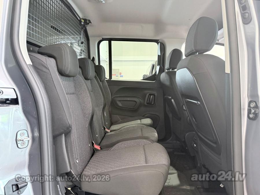 Grey Peugeot Rifter 2026 in Tallinn, with an engine capacity of 1.50 L and mileage of 0 thousand km for 30990 €, photo 12 on AUTOMOTO.COM.LV