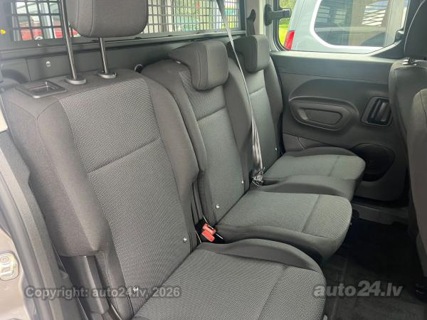 Grey Peugeot Rifter 2026 in Rakvere, with an engine capacity of 1.50 L and mileage of 0 thousand km for 25900 €, photo 6 on AUTOMOTO.COM.LV