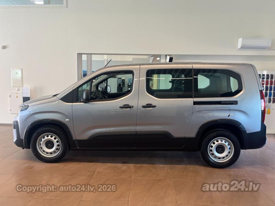 Pelēks Peugeot Rifter 2026 Kuresāre, ar dzinēja tilpumu 1.50 L un nobraukumu 0 tūkst. km par 25500 €, foto 4 vietnē AUTOMOTO.COM.LV