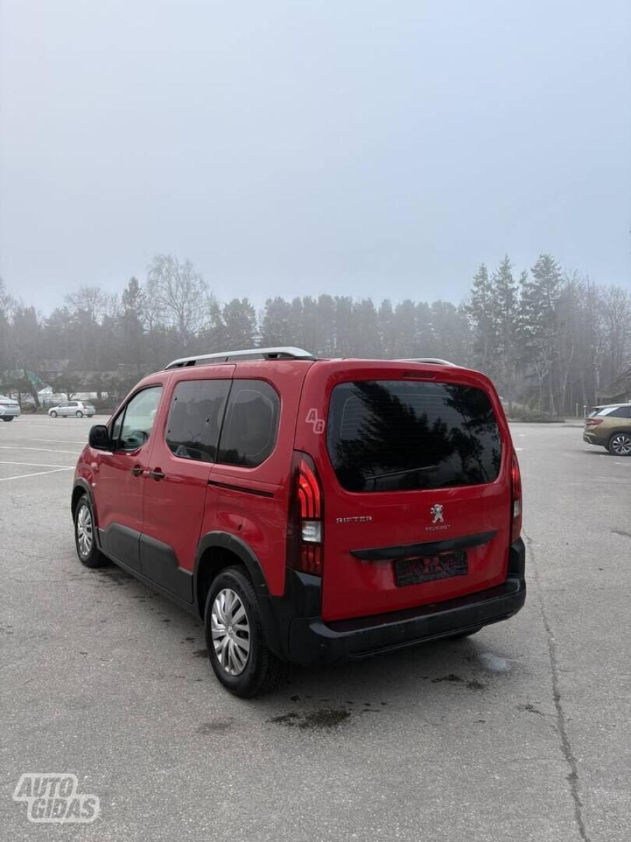 Peugeot Rifter 2019 in Kretinga, with an engine capacity of 1.50 L and mileage of 142 thousand km for 10250 €, photo 6 on AUTOMOTO.COM.LV