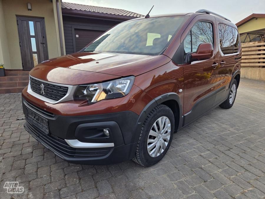 Peugeot Rifter 2019 in Telschi, with an engine capacity of 1.50 L and mileage of 225 thousand km for 9500 €, photo 1 on AUTOMOTO.COM.LV