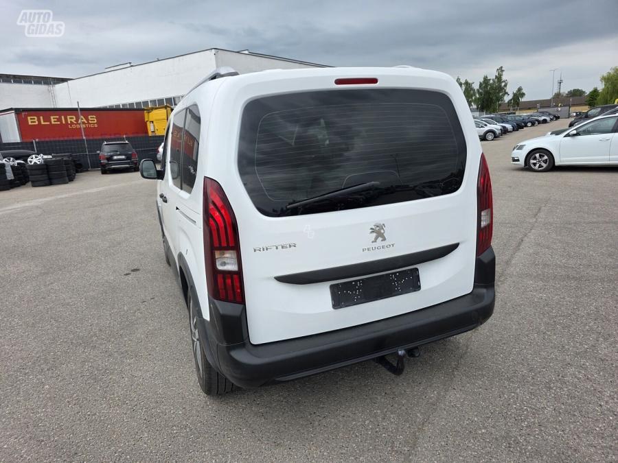 Peugeot Rifter 2019 Marijampole, ar dzinēja tilpumu 1.50 L un nobraukumu 219 tūkst. km par 6990 €, foto 9 vietnē AUTOMOTO.COM.LV