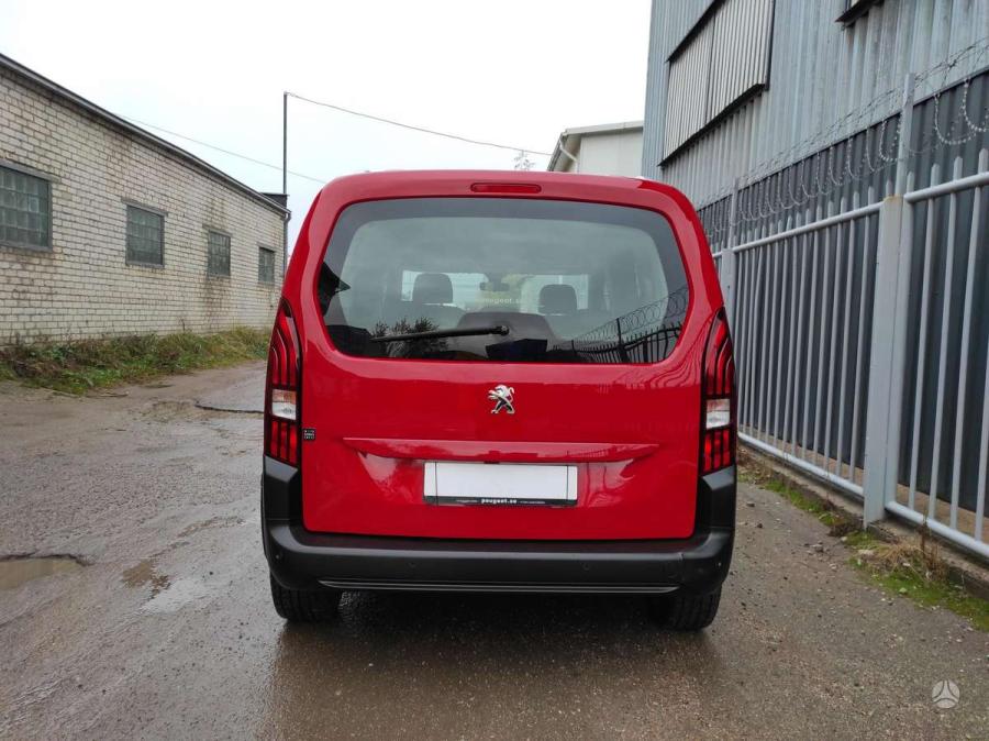 Sarkans Peugeot Rifter 2019 Kauņa, ar dzinēja tilpumu 1.50 L un nobraukumu 232 tūkst. km par 8650 €, foto 6 vietnē AUTOMOTO.COM.LV