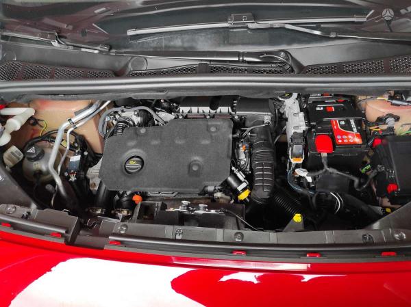 Red Peugeot Rifter 2019 in Kaunas, with an engine capacity of 1.50 L and mileage of 232 thousand km for 8650 €, photo 7 on AUTOMOTO.COM.LV