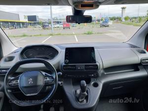 Red Peugeot Rifter 2019 in Tartu, with an engine capacity of 1.50 L and mileage of 231 thousand km for 8500 €, photo 9 on AUTOMOTO.COM.LV
