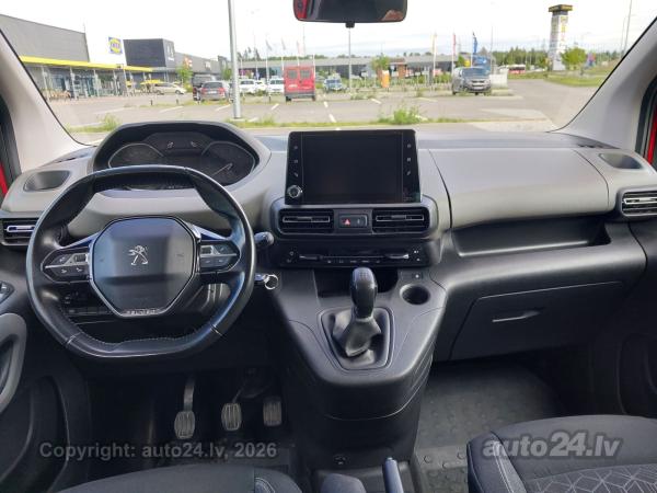 Sarkans Peugeot Rifter 2019 Tartu, ar dzinēja tilpumu 1.50 L un nobraukumu 231 tūkst. km par 8500 €, foto 9 vietnē AUTOMOTO.COM.LV