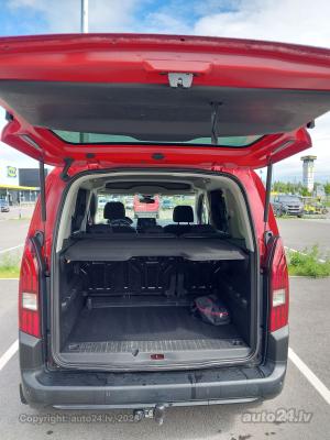 Red Peugeot Rifter 2019 in Tartu, with an engine capacity of 1.50 L and mileage of 231 thousand km for 8500 €, photo 12 on AUTOMOTO.COM.LV