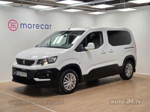 Balts Peugeot Rifter 2021 Tallina, ar dzinēja tilpumu 1.50 L un nobraukumu 155 tūkst. km par 10900 €, foto  vietnē AUTOMOTO.COM.LV