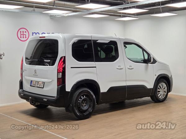 Balts Peugeot Rifter 2021 Tallina, ar dzinēja tilpumu 1.50 L un nobraukumu 155 tūkst. km par 10900 €, foto 5 vietnē AUTOMOTO.COM.LV