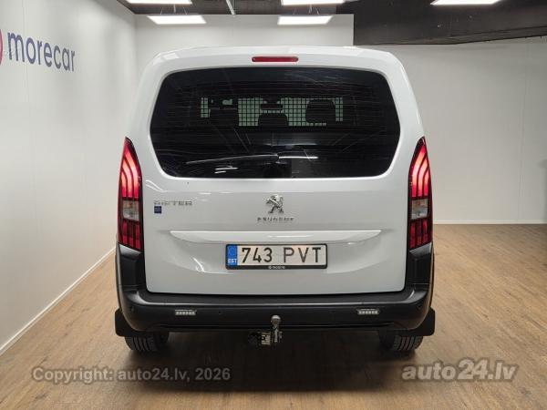 Balts Peugeot Rifter 2021 Tallina, ar dzinēja tilpumu 1.50 L un nobraukumu 155 tūkst. km par 10900 €, foto 6 vietnē AUTOMOTO.COM.LV