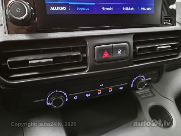 Balts Peugeot Rifter 2021 Tallina, ar dzinēja tilpumu 1.50 L un nobraukumu 155 tūkst. km par 10900 €, foto 11 vietnē AUTOMOTO.COM.LV