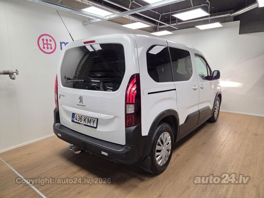 Белый Пежо Rifter 2021 в Таллин, объемом двигателя 1.50 л и пробегом 110 тыс. км за 10900 €, фото 7 на AUTOMOTO.COM.LV