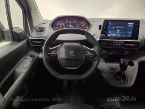 Белый Пежо Rifter 2021 в Таллин, объемом двигателя 1.50 л и пробегом 110 тыс. км за 10900 €, фото 13 на AUTOMOTO.COM.LV