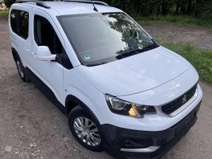 White Peugeot Rifter 2019 in Utena, with an engine capacity of 1.50 L and mileage of 70 thousand km for 8200 €, photo  on AUTOMOTO.COM.LV