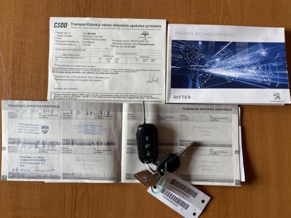 White Peugeot Rifter 2019 in Riga, with an engine capacity of 1.50 L and mileage of 170 thousand km for 9990 €, photo 6 on AUTOMOTO.COM.LV
