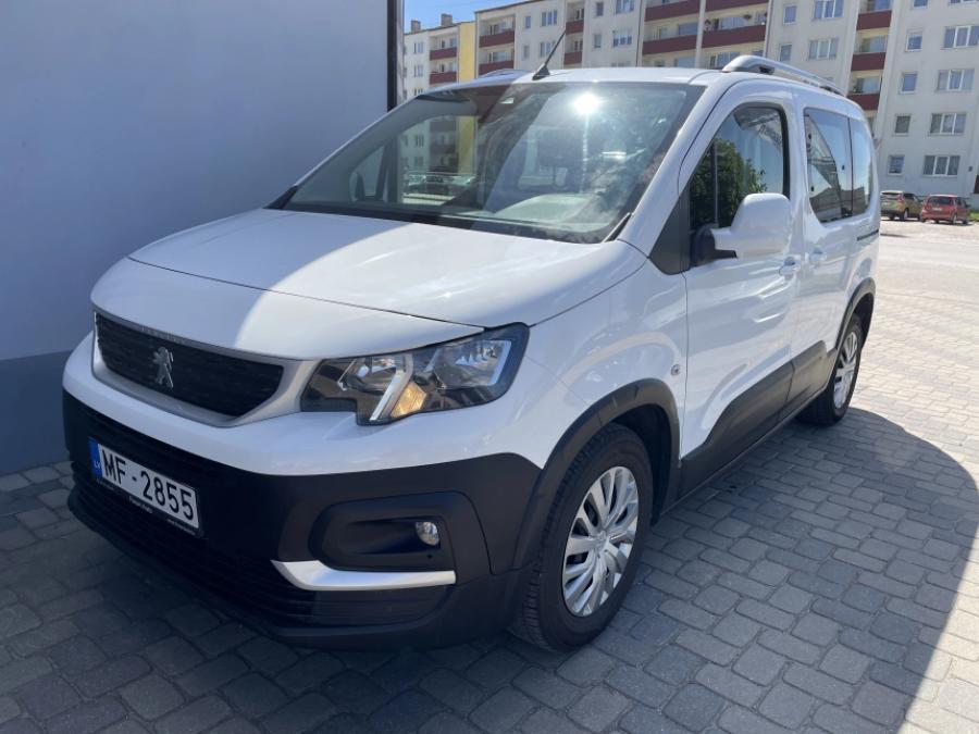 Balts Peugeot Rifter 2019 Rīga, ar dzinēja tilpumu 1.50 L un nobraukumu 170 tūkst. km par 9990 €, foto 27 vietnē AUTOMOTO.COM.LV