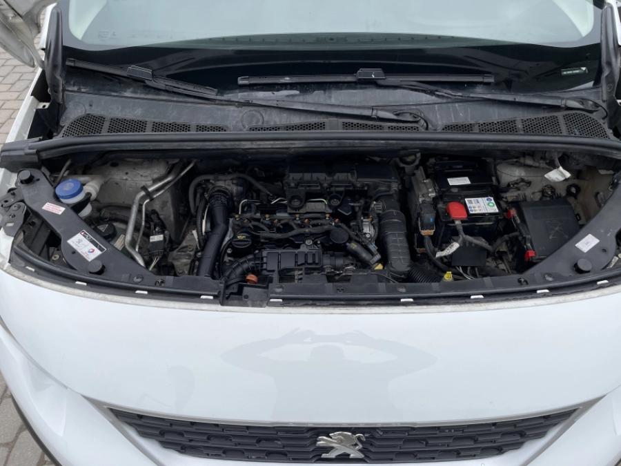 Balts Peugeot Rifter 2019 Rīga, ar dzinēja tilpumu 1.50 L un nobraukumu 170 tūkst. km par 9990 €, foto 33 vietnē AUTOMOTO.COM.LV