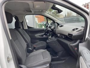 Balts Peugeot Rifter 2019 Rīga, ar dzinēja tilpumu 1.50 L un nobraukumu 170 tūkst. km par 9990 €, foto 37 vietnē AUTOMOTO.COM.LV