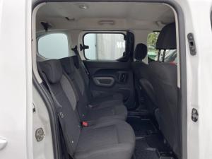 Balts Peugeot Rifter 2019 Rīga, ar dzinēja tilpumu 1.50 L un nobraukumu 170 tūkst. km par 9990 €, foto 39 vietnē AUTOMOTO.COM.LV
