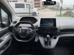 Balts Peugeot Rifter 2019 Rīga, ar dzinēja tilpumu 1.50 L un nobraukumu 170 tūkst. km par 9990 €, foto 41 vietnē AUTOMOTO.COM.LV