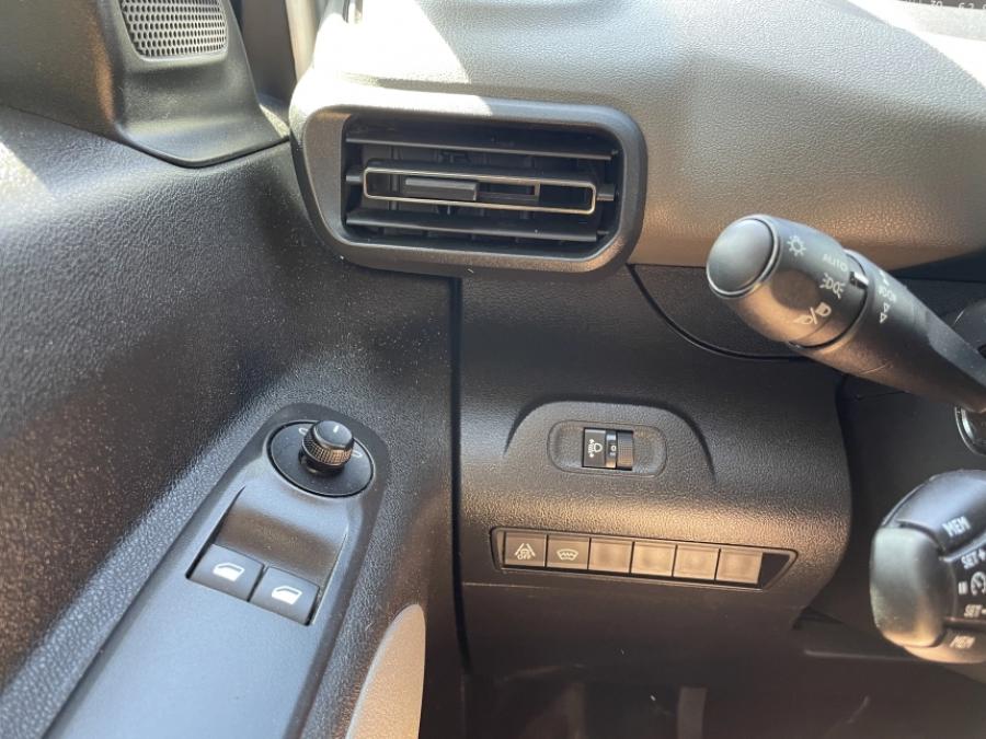 Balts Peugeot Rifter 2019 Rīga, ar dzinēja tilpumu 1.50 L un nobraukumu 170 tūkst. km par 9990 €, foto 42 vietnē AUTOMOTO.COM.LV