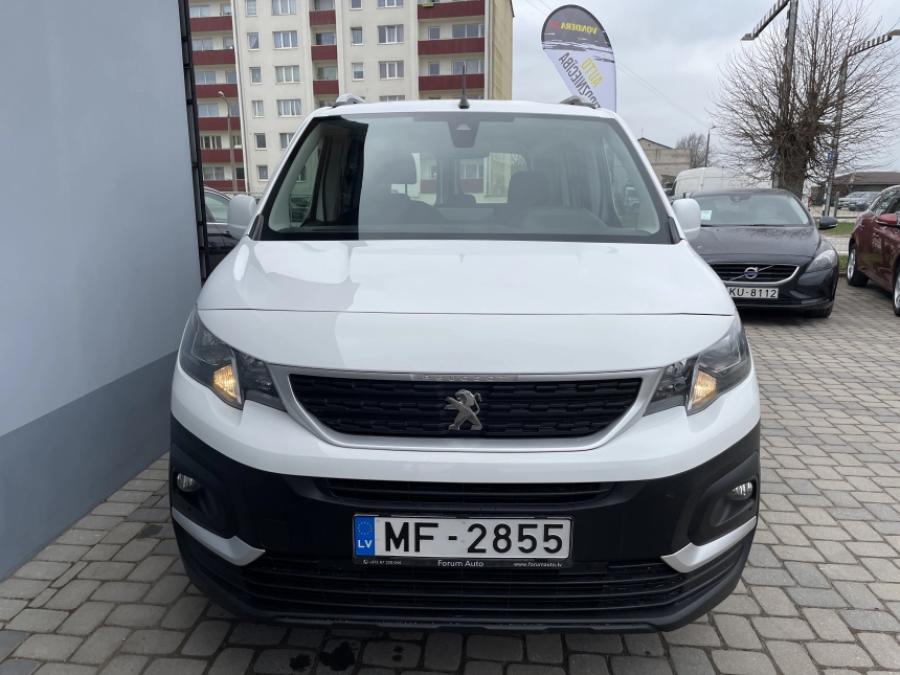 Balts Peugeot Rifter 2019 Rīga, ar dzinēja tilpumu 1.50 L un nobraukumu 170 tūkst. km par 9990 €, foto 58 vietnē AUTOMOTO.COM.LV