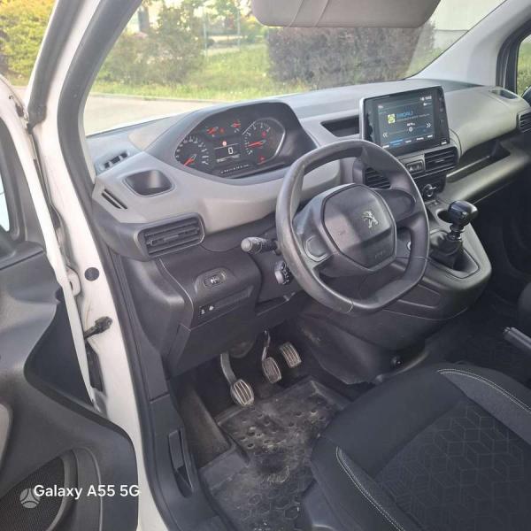 Balts Peugeot Rifter 2019 Viļņa, ar dzinēja tilpumu 1.50 L un nobraukumu 252 tūkst. km par 8190 €, foto 9 vietnē AUTOMOTO.COM.LV