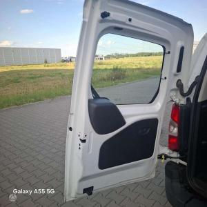 Balts Peugeot Rifter 2019 Viļņa, ar dzinēja tilpumu 1.50 L un nobraukumu 252 tūkst. km par 8190 €, foto 20 vietnē AUTOMOTO.COM.LV
