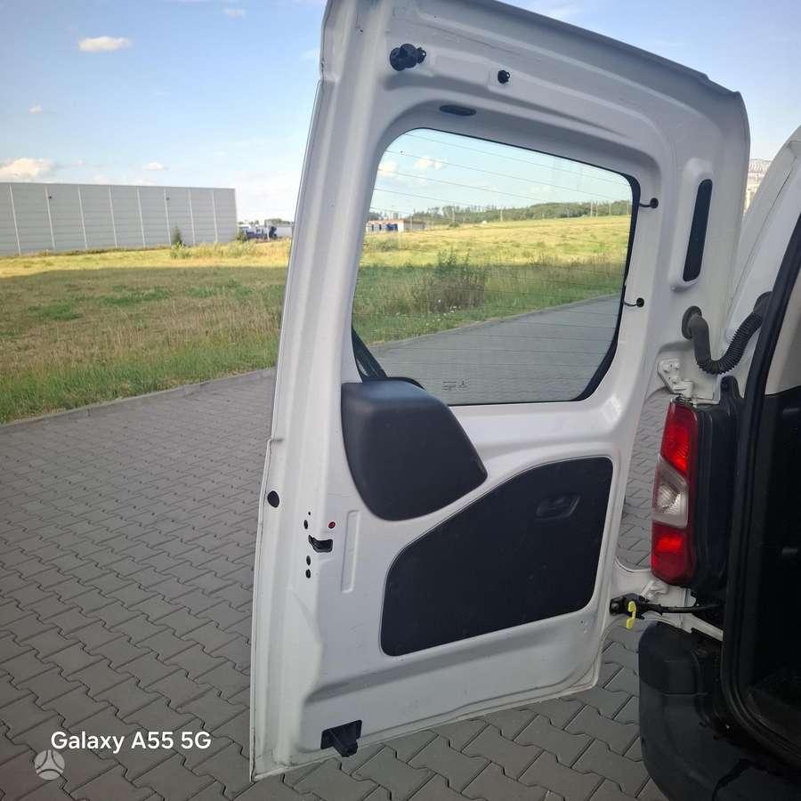 Balts Peugeot Rifter 2019 Viļņa, ar dzinēja tilpumu 1.50 L un nobraukumu 252 tūkst. km par 8190 €, foto 20 vietnē AUTOMOTO.COM.LV