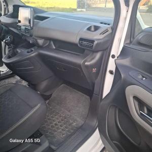Balts Peugeot Rifter 2019 Viļņa, ar dzinēja tilpumu 1.50 L un nobraukumu 252 tūkst. km par 8190 €, foto 28 vietnē AUTOMOTO.COM.LV