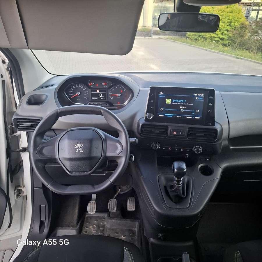 Balts Peugeot Rifter 2019 Viļņa, ar dzinēja tilpumu 1.50 L un nobraukumu 252 tūkst. km par 8190 €, foto 33 vietnē AUTOMOTO.COM.LV