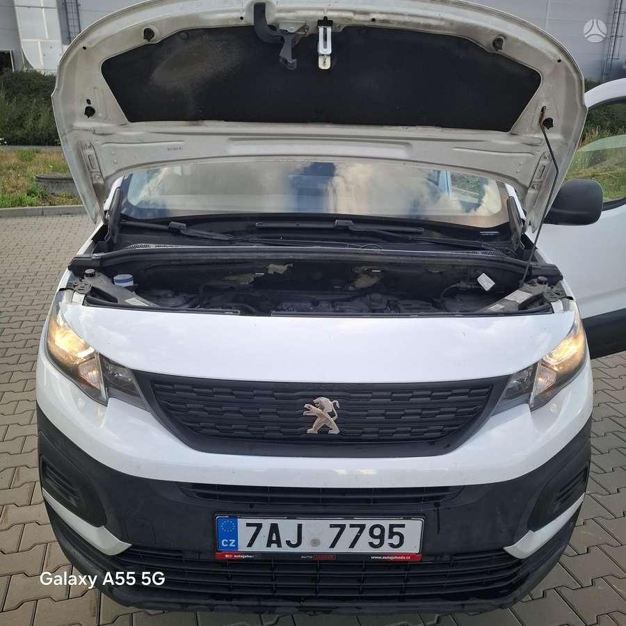 Balts Peugeot Rifter 2019 Viļņa, ar dzinēja tilpumu 1.50 L un nobraukumu 252 tūkst. km par 8190 €, foto 34 vietnē AUTOMOTO.COM.LV