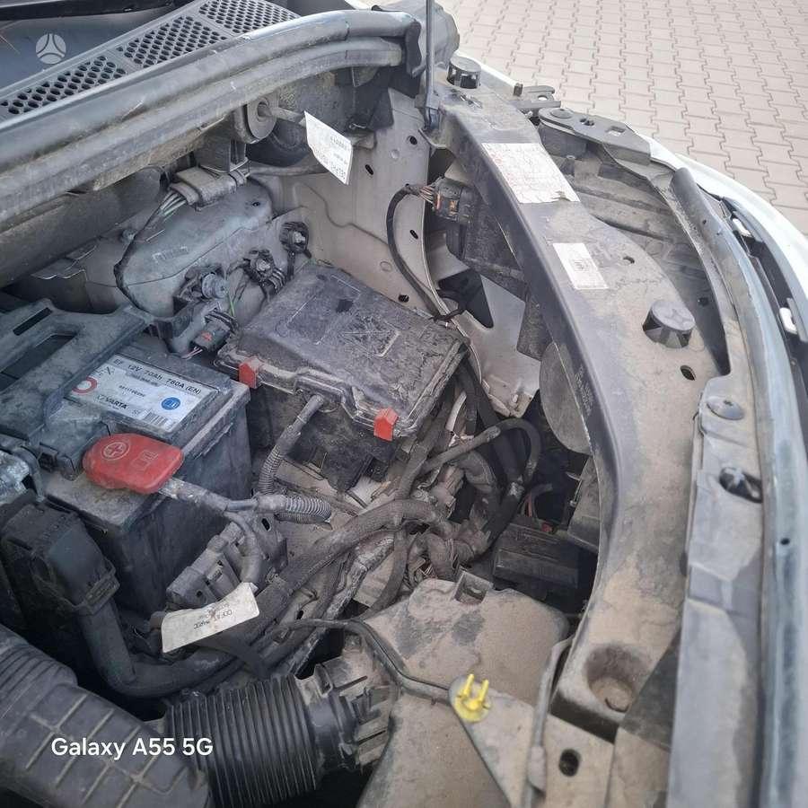 Balts Peugeot Rifter 2019 Viļņa, ar dzinēja tilpumu 1.50 L un nobraukumu 252 tūkst. km par 8190 €, foto 35 vietnē AUTOMOTO.COM.LV