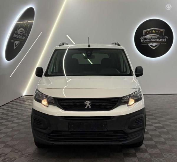 White Peugeot Rifter 2019 in Marijampole, with an engine capacity of 1.50 L and mileage of 226 thousand km for 7865 €, photo 5 on AUTOMOTO.COM.LV