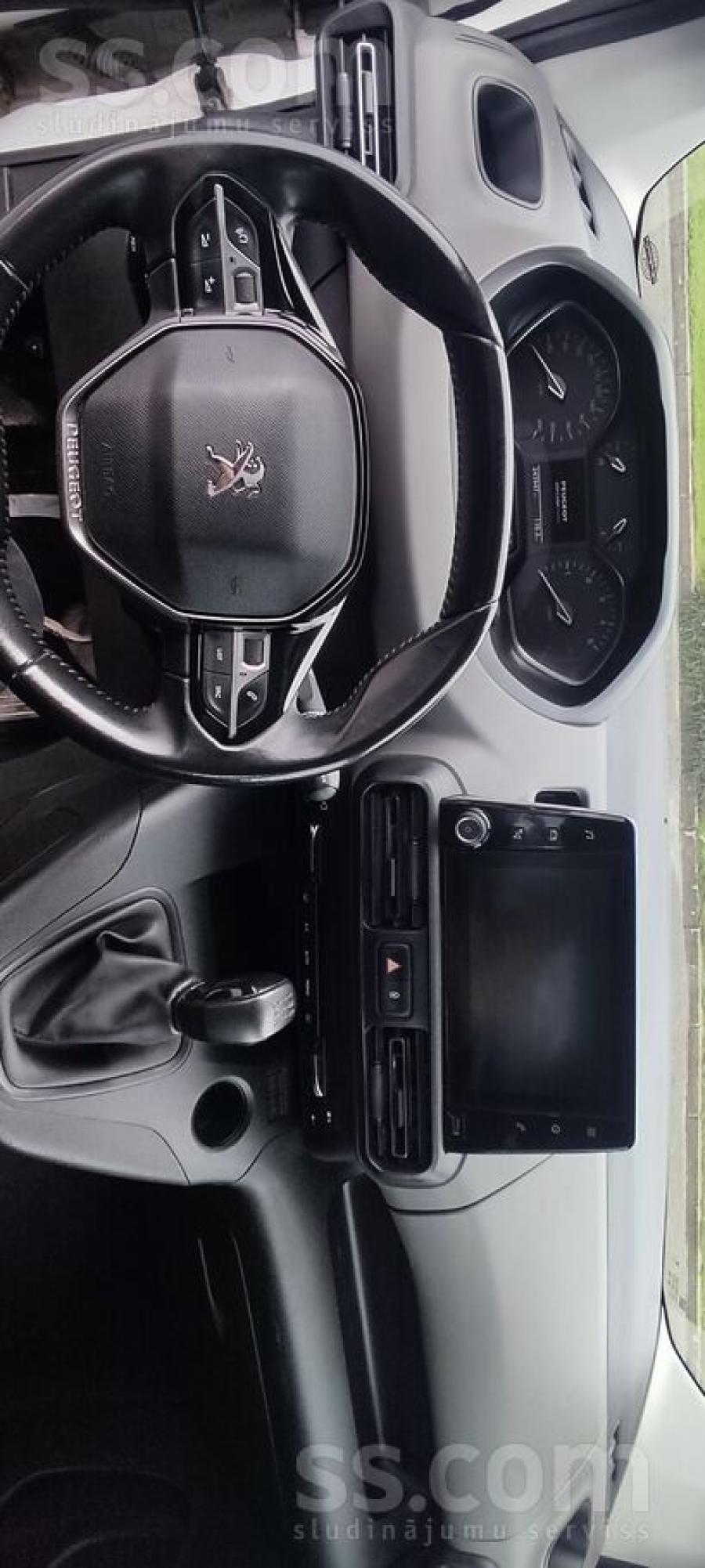White Peugeot Rifter 2020 in Riga, with an engine capacity of 1.50 L and mileage of 250 thousand km for 7999 €, photo 16 on AUTOMOTO.COM.LV