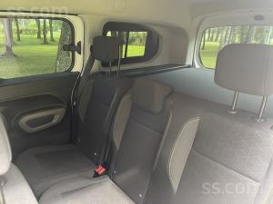 Balts Peugeot Rifter 2020 Rīga, ar dzinēja tilpumu 1.50 L un nobraukumu 139 tūkst. km par 8750 €, foto 8 vietnē AUTOMOTO.COM.LV