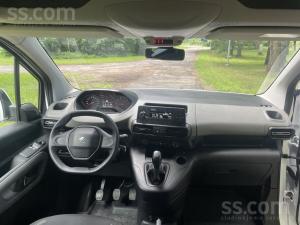 Balts Peugeot Rifter 2020 Rīga, ar dzinēja tilpumu 1.50 L un nobraukumu 139 tūkst. km par 8750 €, foto 9 vietnē AUTOMOTO.COM.LV