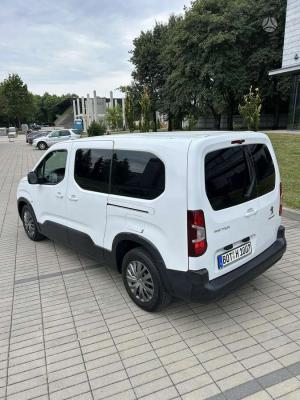 White Peugeot Rifter 2023 in Kaunas, with an engine capacity of 1.50 L and mileage of 158 thousand km for 13300 €, photo 6 on AUTOMOTO.COM.LV