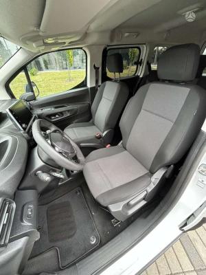 White Peugeot Rifter 2023 in Kaunas, with an engine capacity of 1.50 L and mileage of 158 thousand km for 13300 €, photo 18 on AUTOMOTO.COM.LV