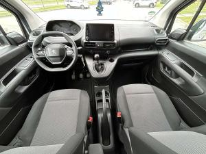 White Peugeot Rifter 2023 in Kaunas, with an engine capacity of 1.50 L and mileage of 158 thousand km for 13300 €, photo 20 on AUTOMOTO.COM.LV