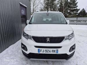 White Peugeot Rifter 2019 in Taurage, with an engine capacity of 1.50 L and mileage of 337 thousand km for 8300 €, photo 2 on AUTOMOTO.COM.LV