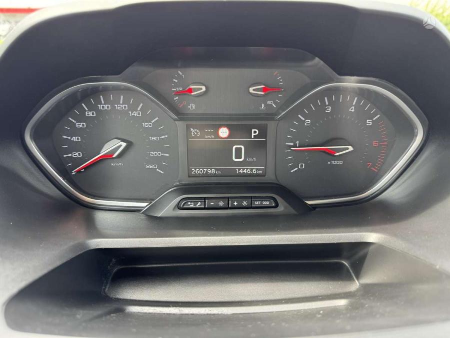 Balts Peugeot Rifter 2019 Viļņa, ar dzinēja tilpumu 1.50 L un nobraukumu 261 tūkst. km par 11500 €, foto 14 vietnē AUTOMOTO.COM.LV
