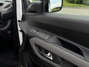 Balts Peugeot Rifter 2019 Viļņa, ar dzinēja tilpumu 1.50 L un nobraukumu 261 tūkst. km par 11500 €, foto 18 vietnē AUTOMOTO.COM.LV