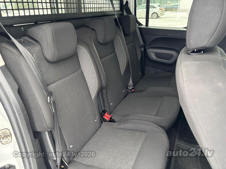 Balts Peugeot Rifter 2019 Paide, ar dzinēja tilpumu 1.50 L un nobraukumu 209 tūkst. km par 9390 €, foto 14 vietnē AUTOMOTO.COM.LV