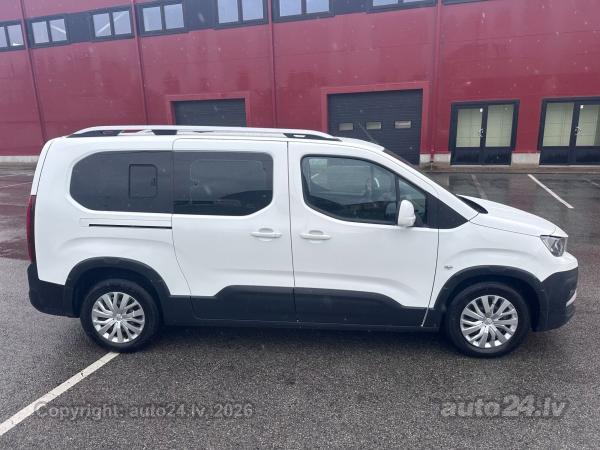 Balts Peugeot Rifter 2019 Tartu, ar dzinēja tilpumu 1.50 L un nobraukumu 142 tūkst. km par 13690 €, foto 5 vietnē AUTOMOTO.COM.LV
