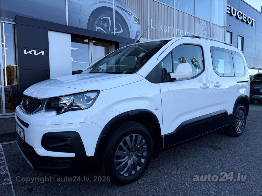 Белый Пежо Rifter 2021 в Таллин, объемом двигателя 1.50 л и пробегом 137 тыс. км за 12900 €, фото 1 на AUTOMOTO.COM.LV