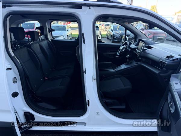 Balts Peugeot Rifter 2021 Tallina, ar dzinēja tilpumu 1.50 L un nobraukumu 137 tūkst. km par 12900 €, foto 6 vietnē AUTOMOTO.COM.LV