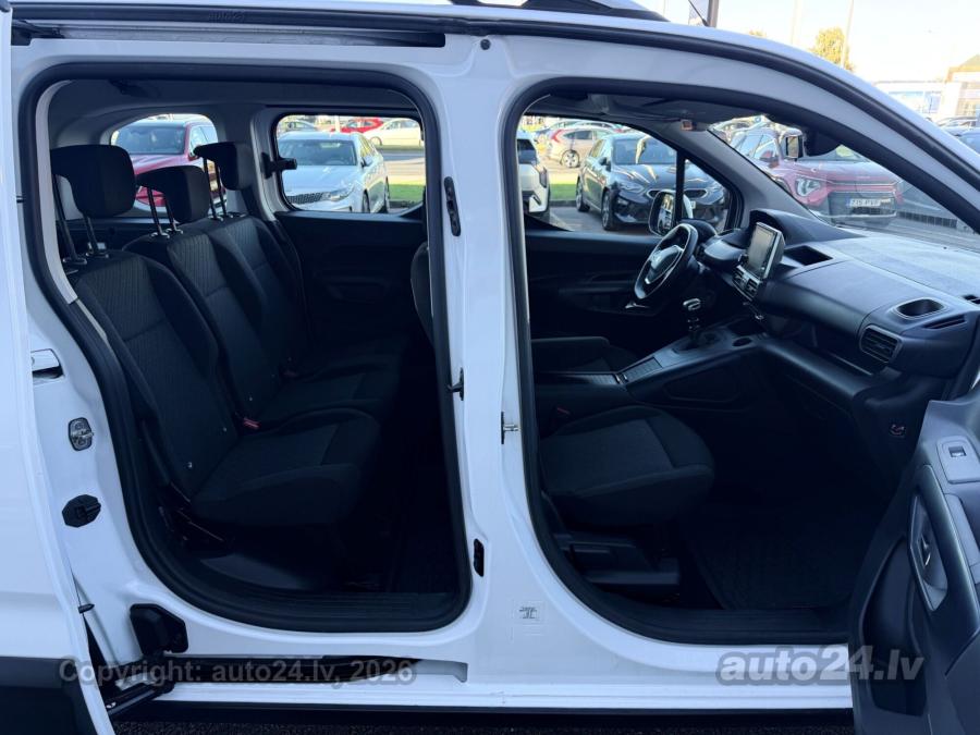 Белый Пежо Rifter 2021 в Таллин, объемом двигателя 1.50 л и пробегом 137 тыс. км за 12900 €, фото 6 на AUTOMOTO.COM.LV