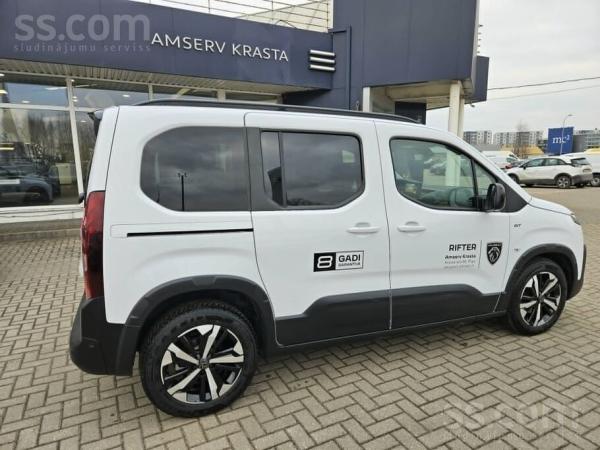 White Peugeot Rifter 2024 in Riga, with an engine capacity of 1.50 L and mileage of 23 thousand km for 27990 €, photo 9 on AUTOMOTO.COM.LV